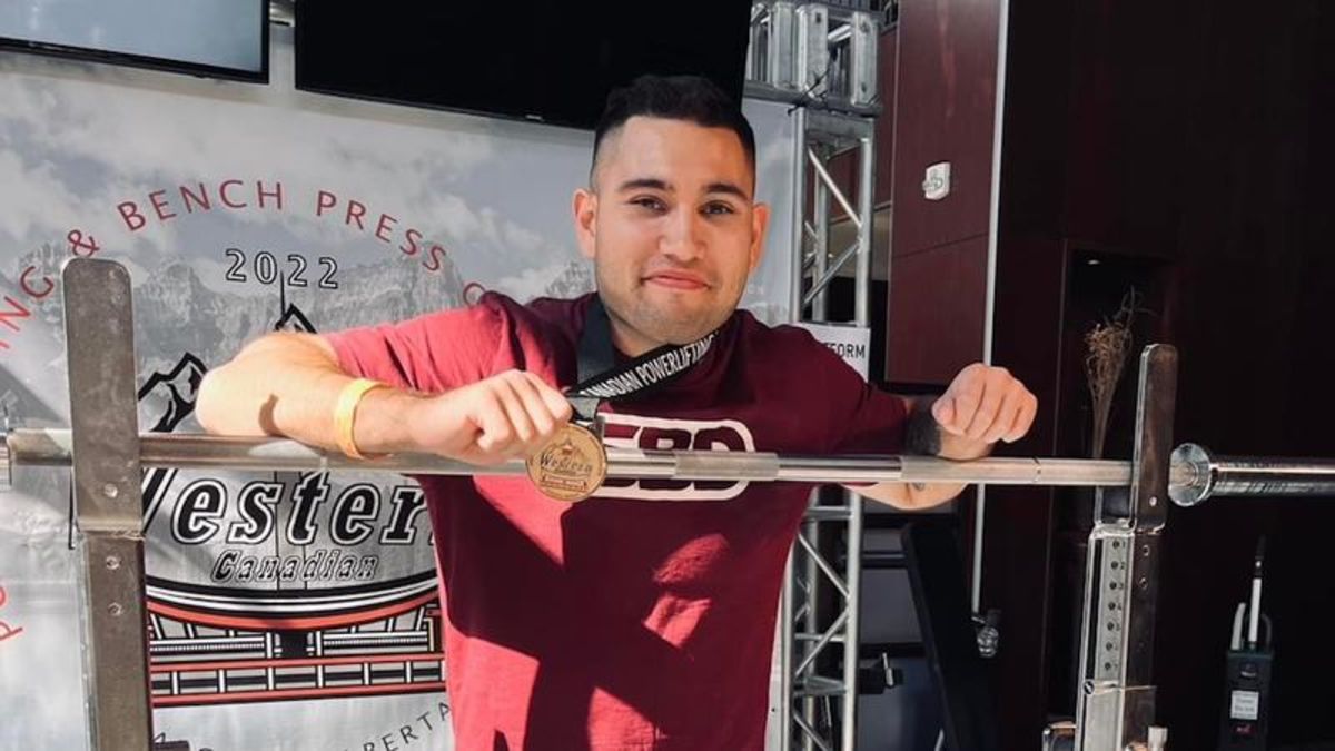 P.A. powerlifter hoists up gold medal at Westerns | paNOW