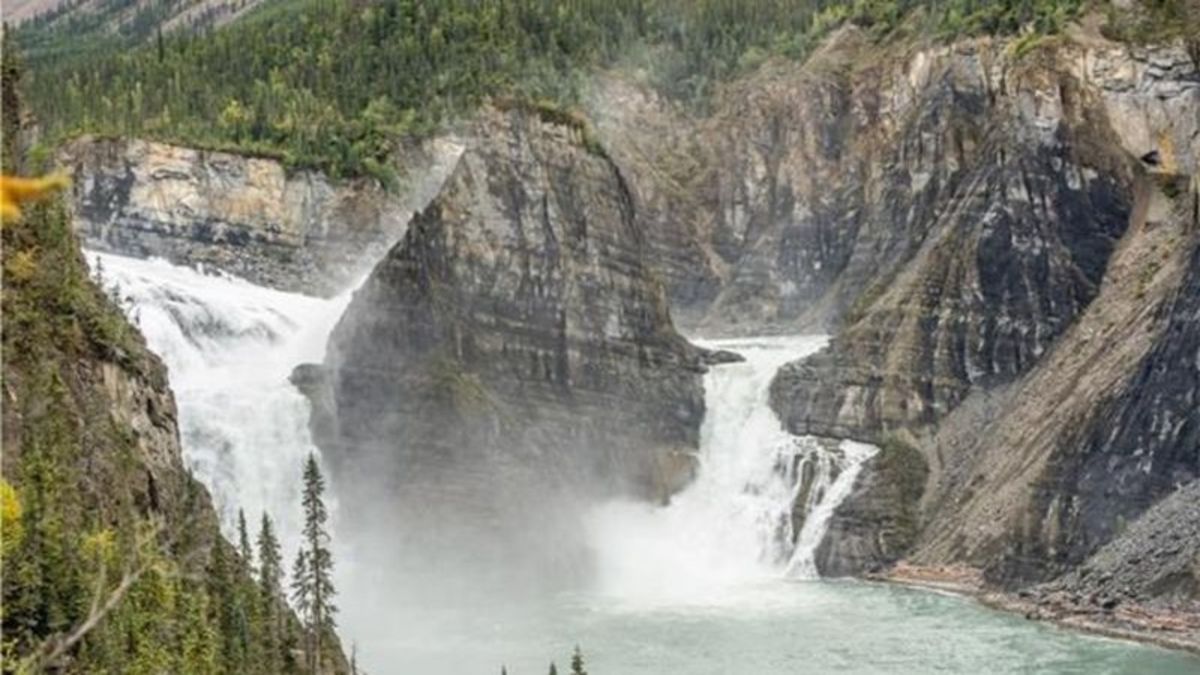 ‘Unique ecosystem’: N.W.T. First Nations sign benefit agreement with ...