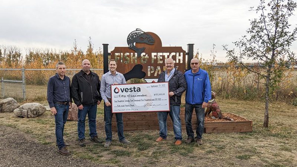 Lacombe officially opens Fish & Fetch park | rdnewsnow.com