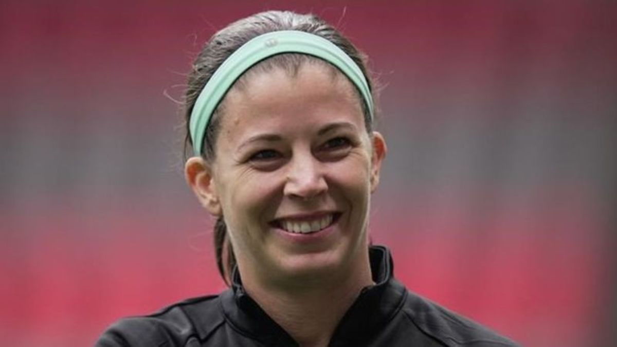 Vancouver Whitecaps name Canadian goalkeeper Stephanie Labbe GM of ...