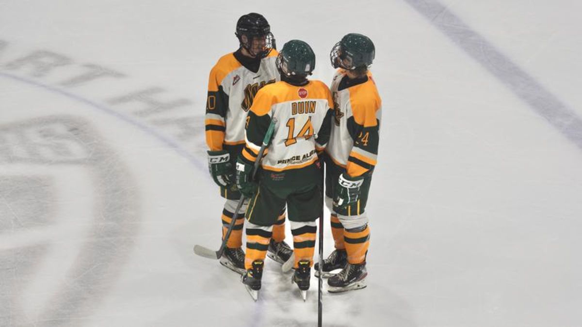 Pat Canadians hand Mintos first loss of season | paNOW