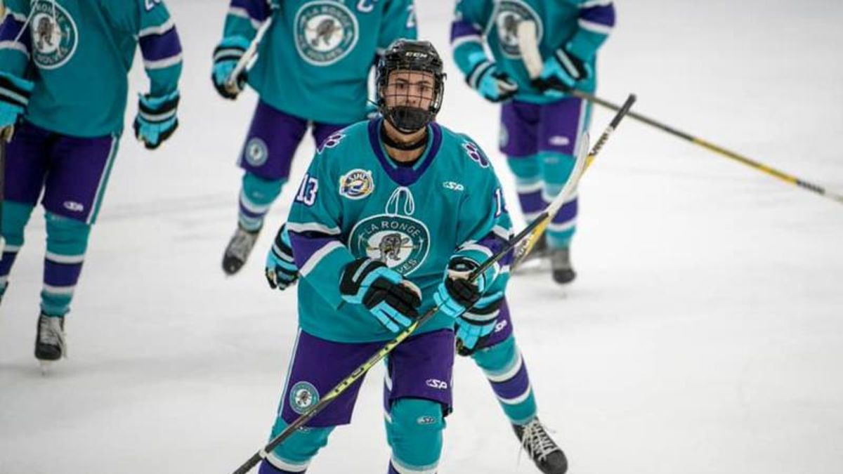 Roberts makes SJHL debut | larongeNOW
