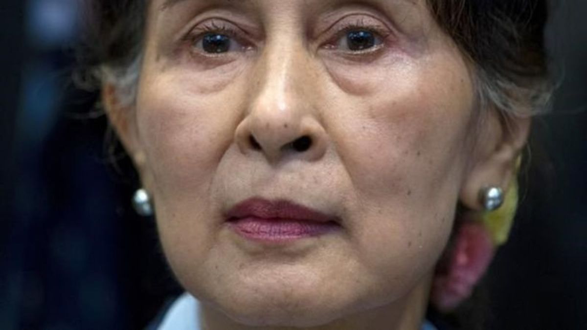 Graft Convictions Extend Suu Kyis Prison Term To 26 Years Panow