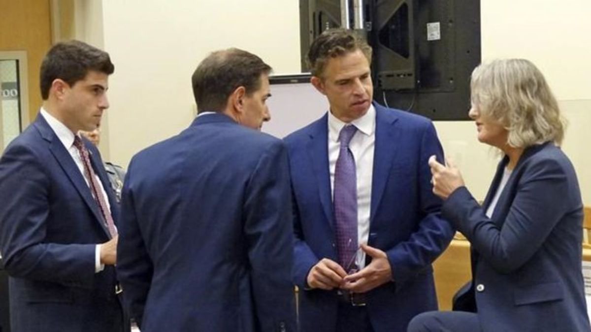 Jury indicates verdict reached in Alex Jones’ trial | Vernon Matters