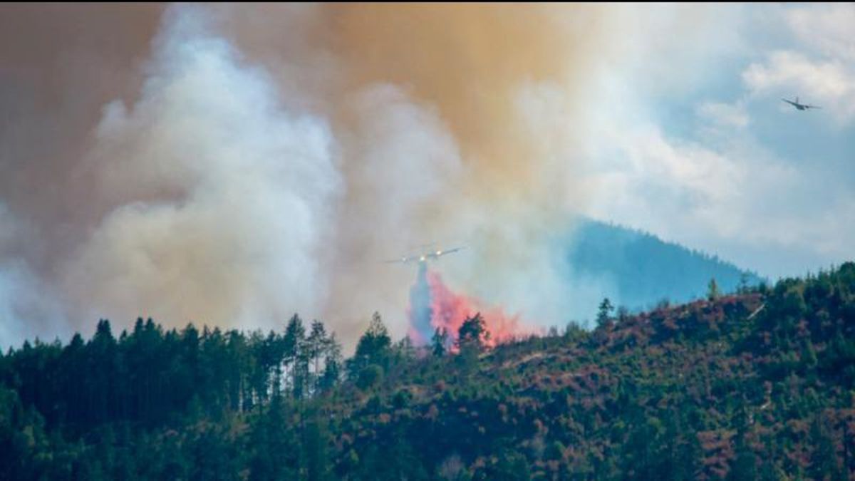 Continued tinder-dry conditions prompting water conservation efforts ...