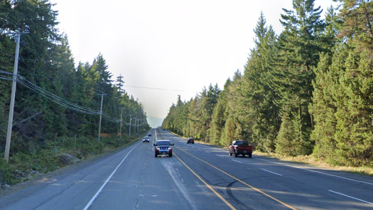 Pedestrian hit and killed on highway north of Qualicum Beach | 102.3 ...