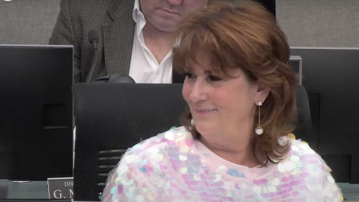 Councillor Sue Knott says goodbye in an emotional farewell to City Hall ...
