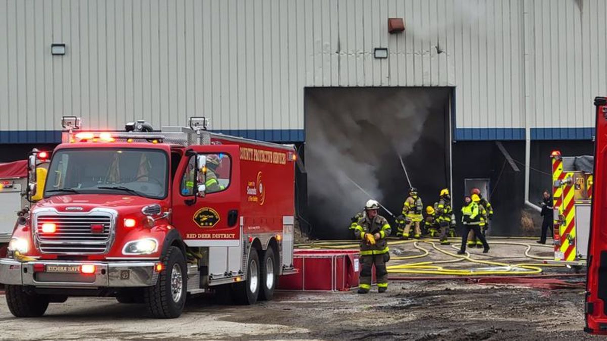 Fire breaks out at disposal company west of Red Deer | rdnewsnow.com