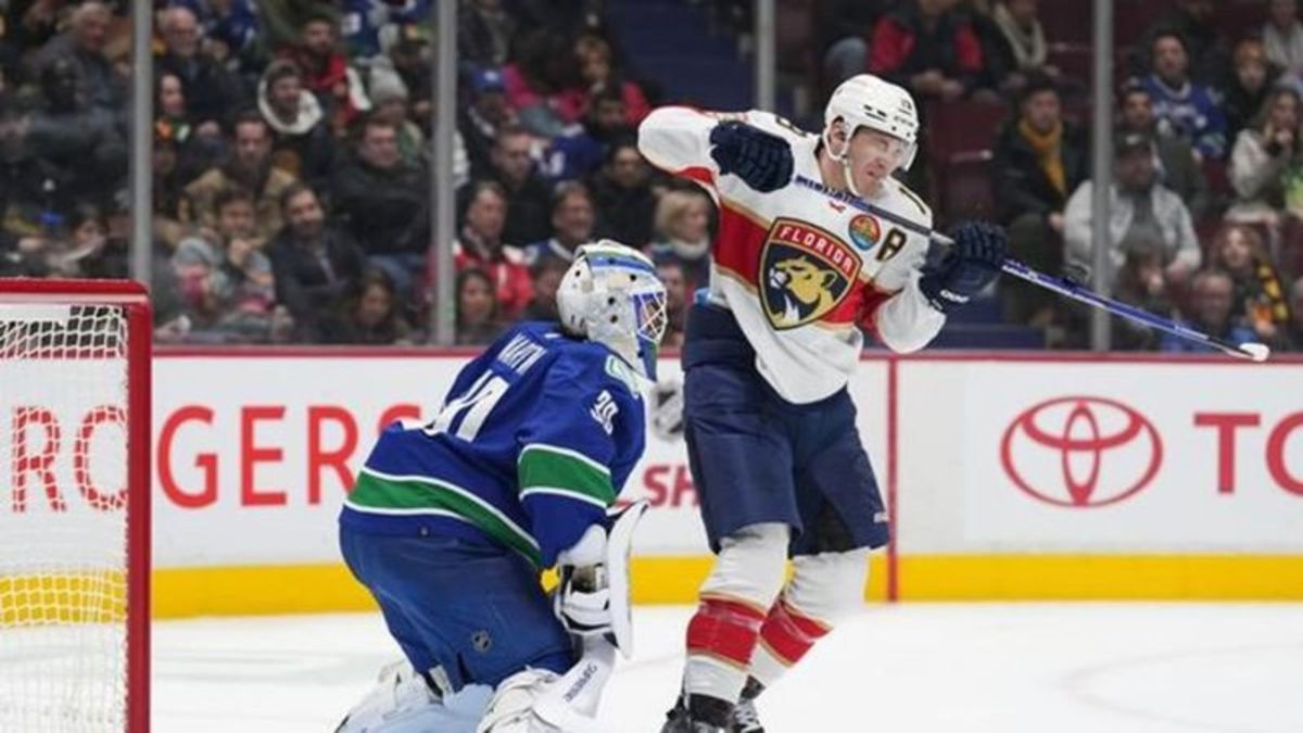 Bennett scores twice, Panthers end skid with 5-1 win over struggling ...