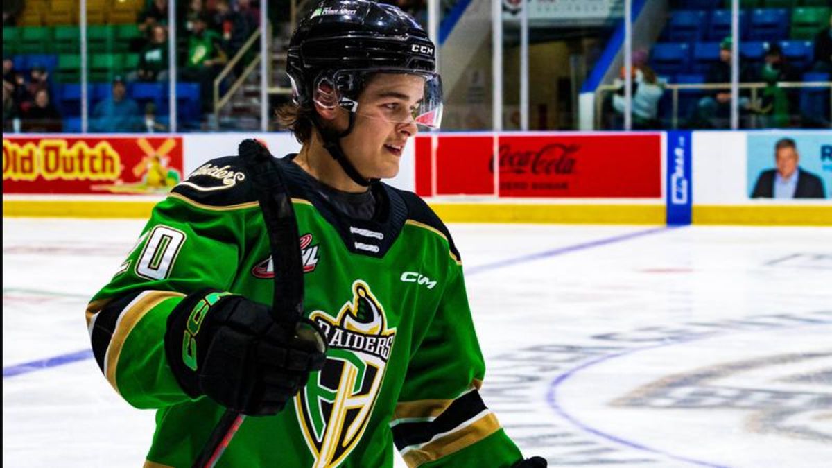 Wheaties ride second period outburst to edge Raiders | paNOW