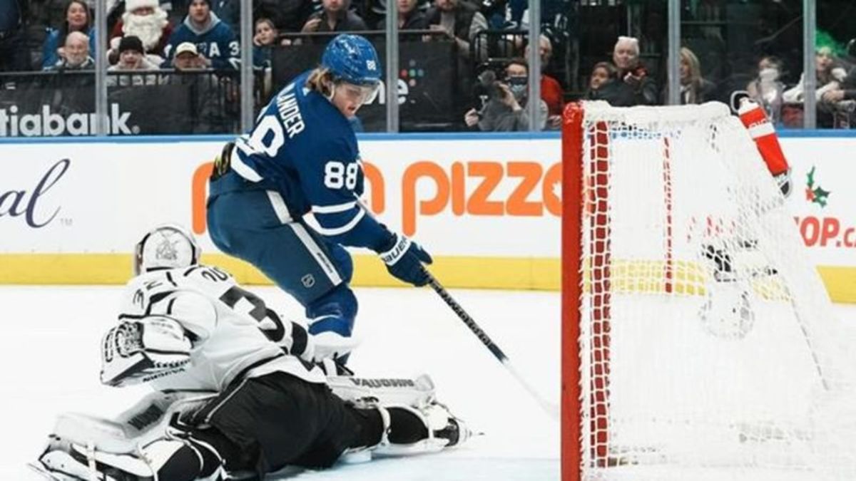 Marner scores to extend point streak to 21 games as Maple Leafs topple ...