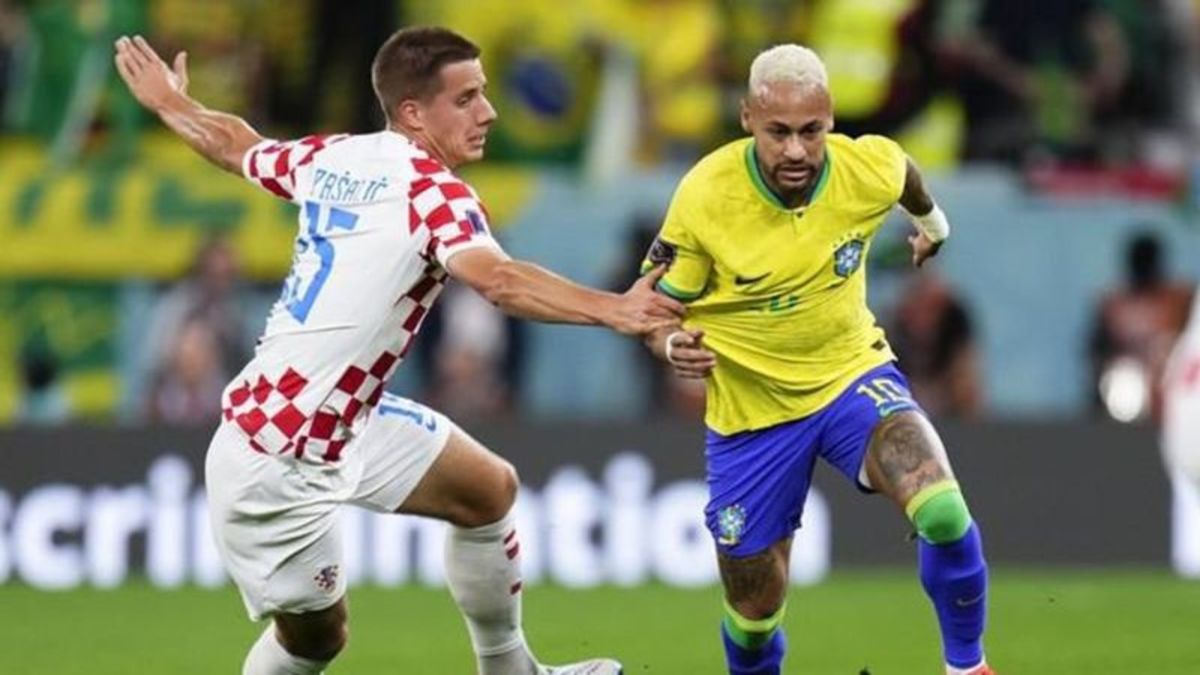 Croatia beats Brazil on penalties in World Cup quarterfinals ...