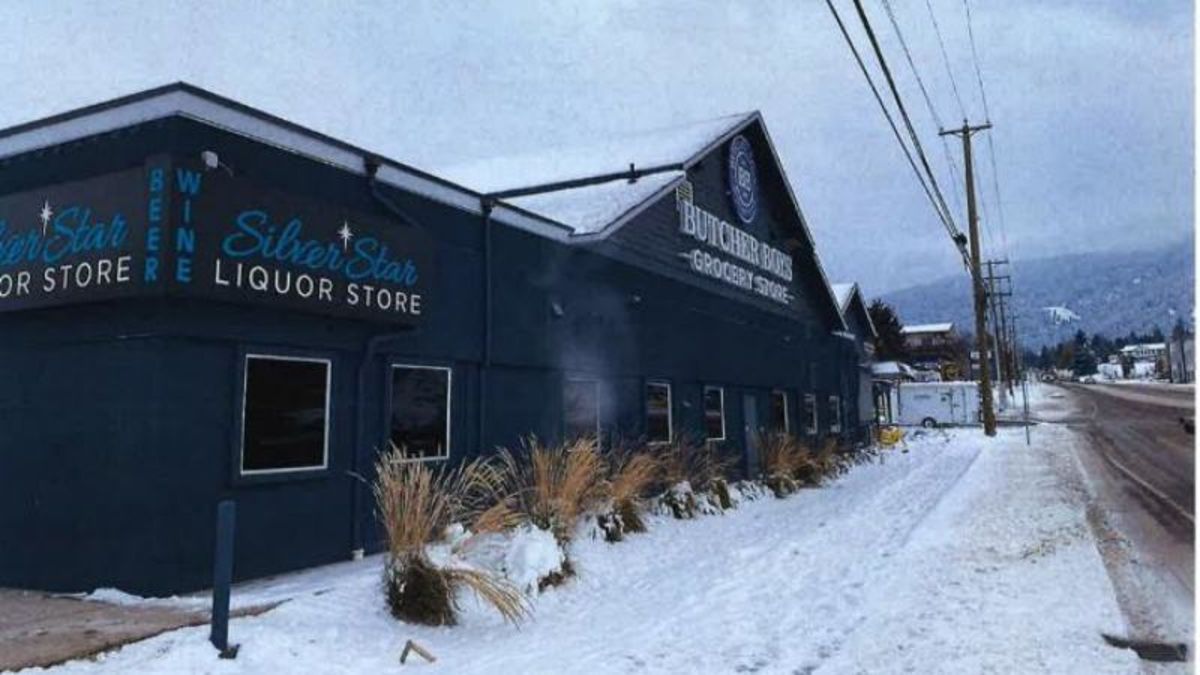 Vernon store gets approval to add 18 signs | Vernon Matters