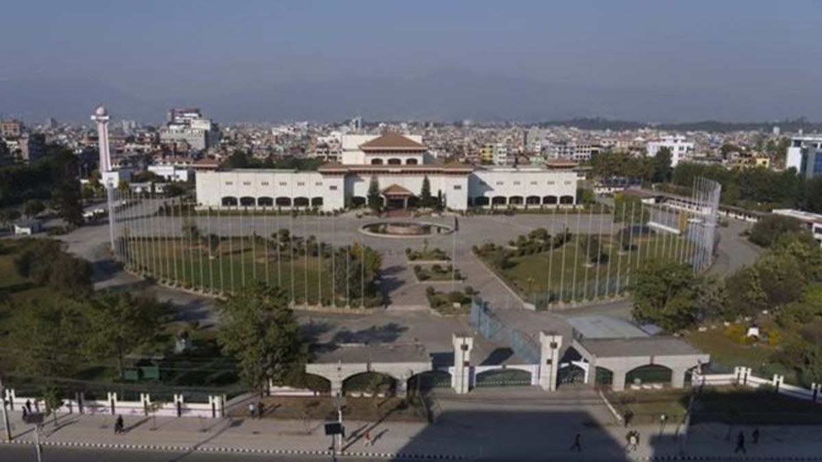 Leader of ex-communist rebels becomes Nepal’s new PM | EverythingGP