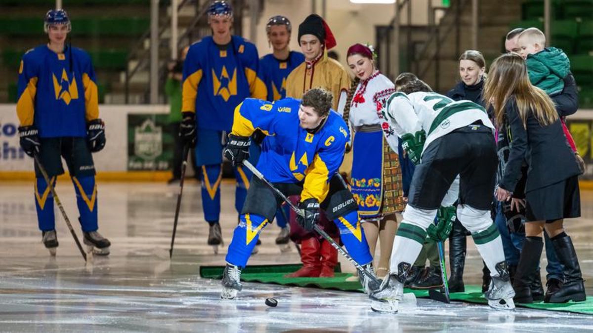 “Hockey Can’t Stop Tour” begins at Merlis Belsher Place | HuskieFAN