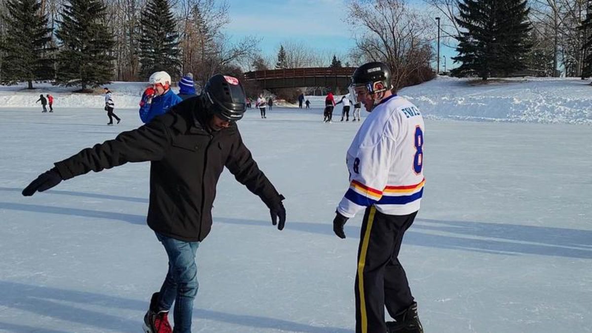 Newcomers learn to skate at annual Red Deer event | rdnewsnow.com