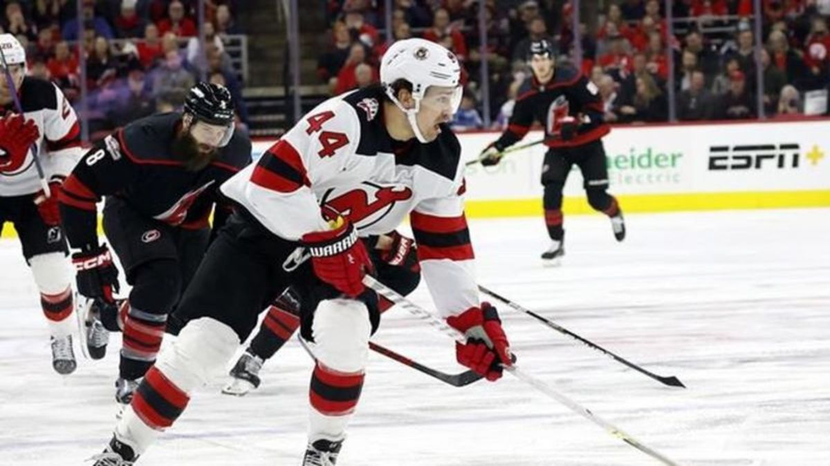 Mercer scores twice, Devils top Hurricanes in Metro matchup | rdnewsnow.com