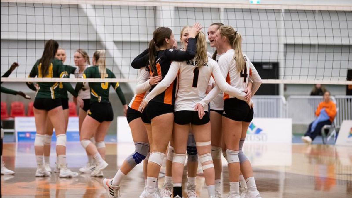 WolfPack volleyball looks to keep pace in men’s and women’s playoff ...
