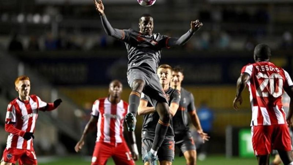 Forge FC signs veteran Canadian defender Ashtone Morgan to new contract ...