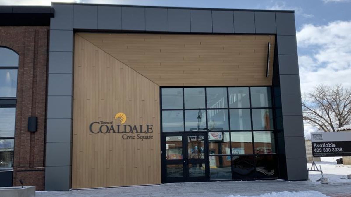 Town of Coaldale office opens at new Civic Square location | Lethbridge ...