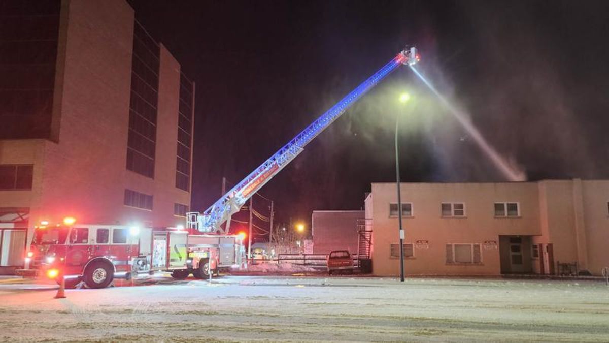 Crews tackle structure fire in downtown Lethbridge Tuesday morning ...