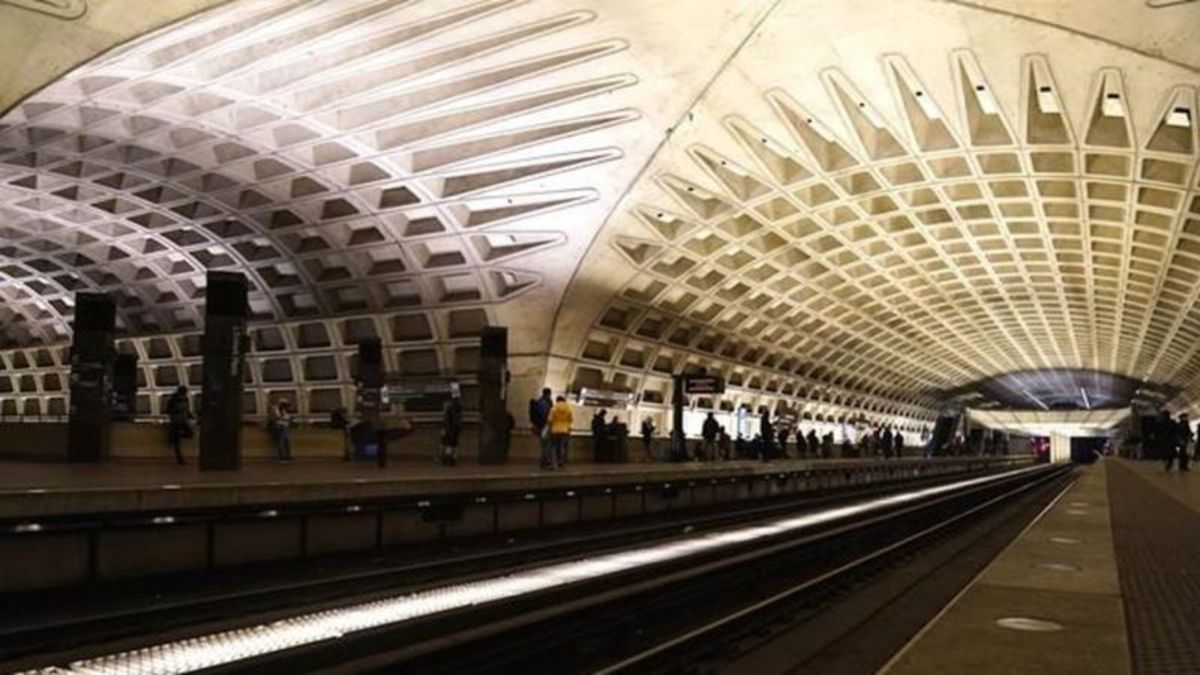 Passengers disarm gunman who killed DC employee, shot others | EverythingGP