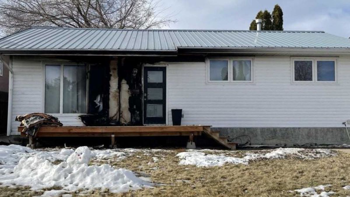 Family evacuated safely from early morning house fire in Redcliff ...