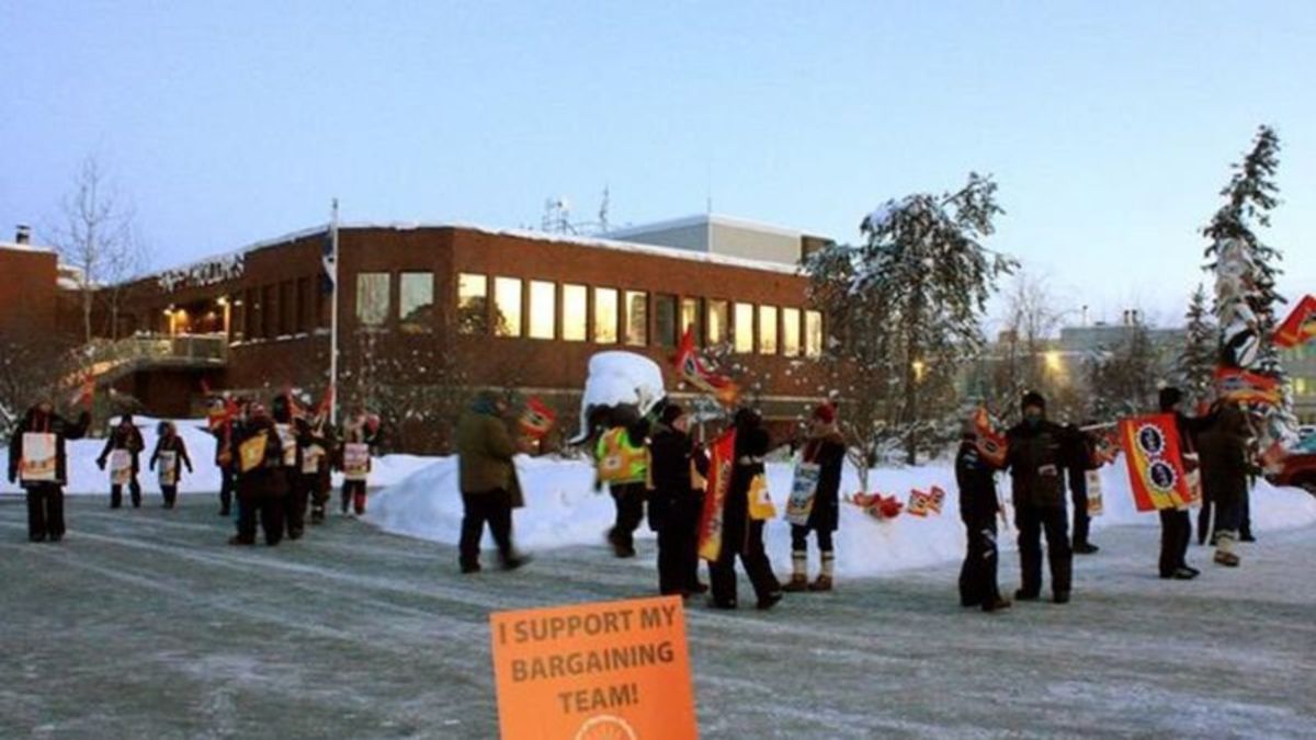 City of Yellowknife locks out unionized workers after mediation fails ...