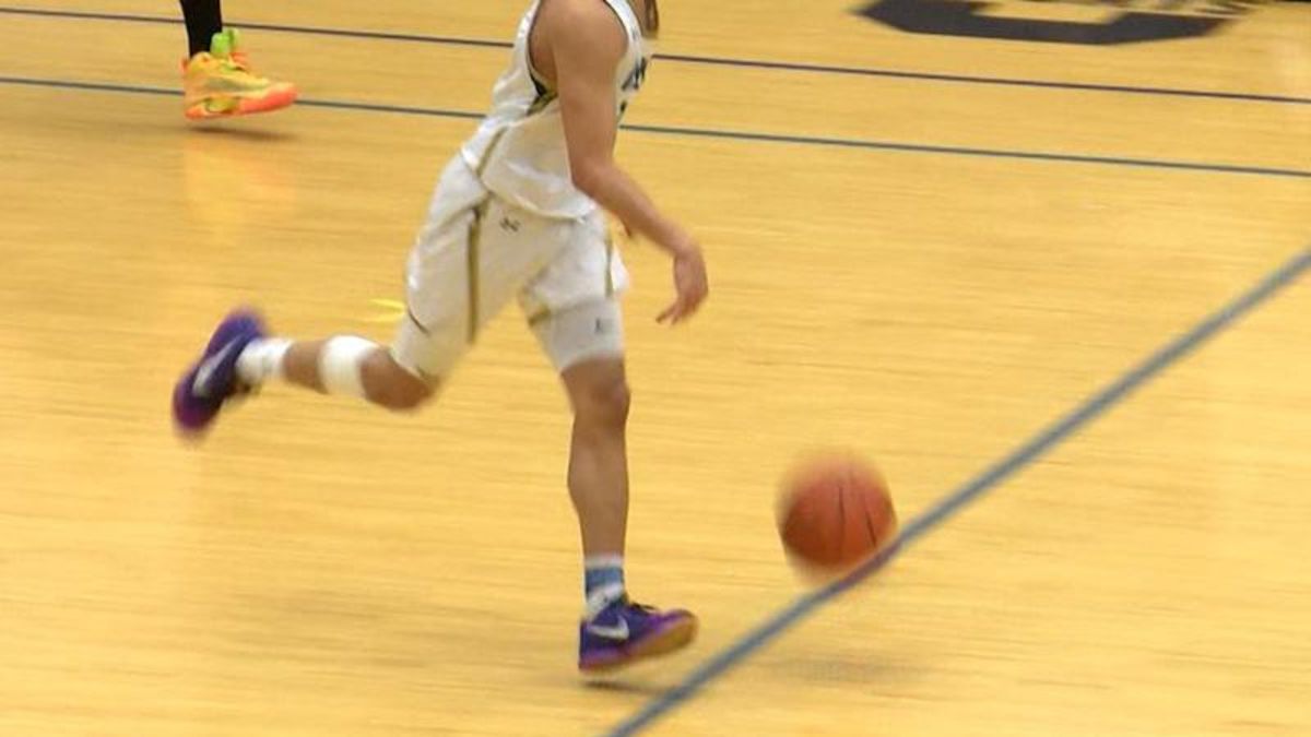 5’10 Freshman Guard playing big for TWolves | CKPG Today