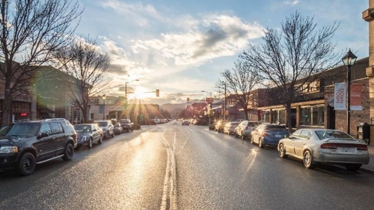 New sidewalk and boulevard use permit coming to downtown Vernon ...