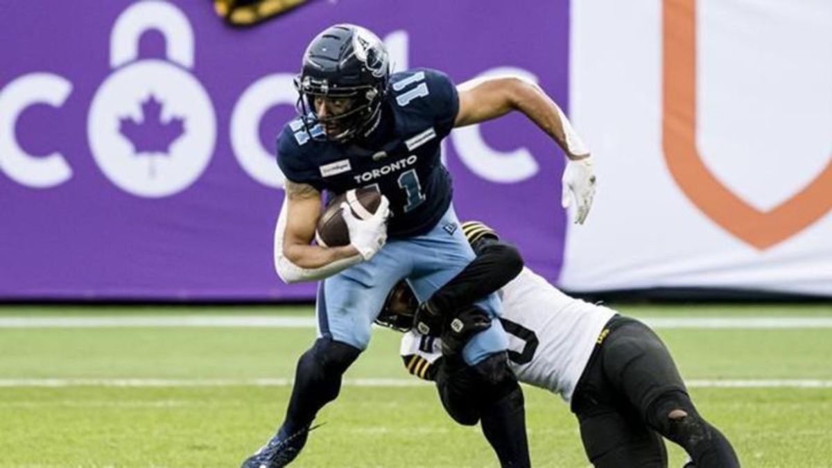 Roughriders sign veteran quarterback Harris on busy opening day of CFL ...