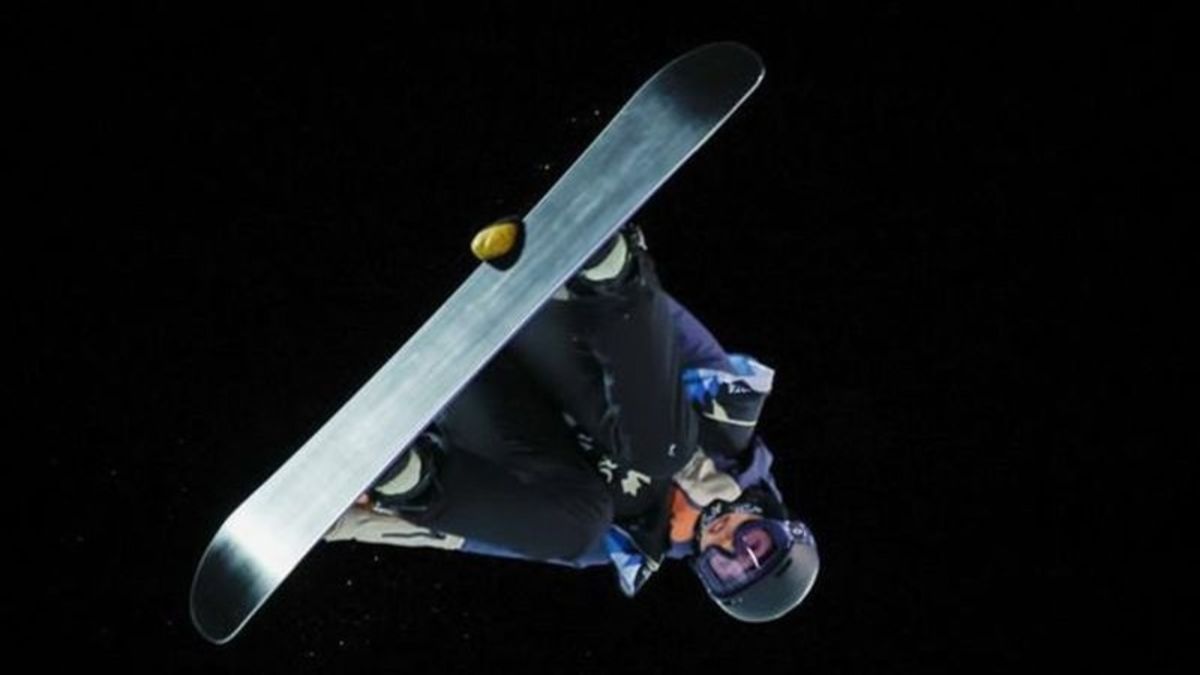 Canadian snowboarder Hosking takes halfpipe silver at world ...
