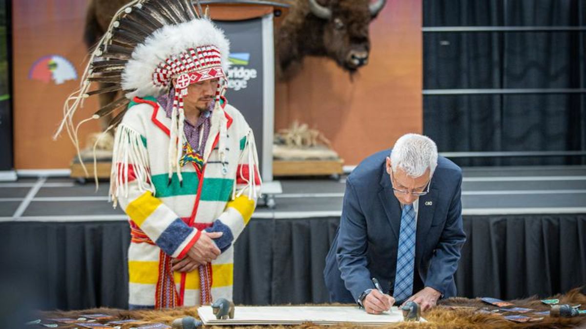 Lethbridge College signs Buffalo Treaty | Lethbridge News Now