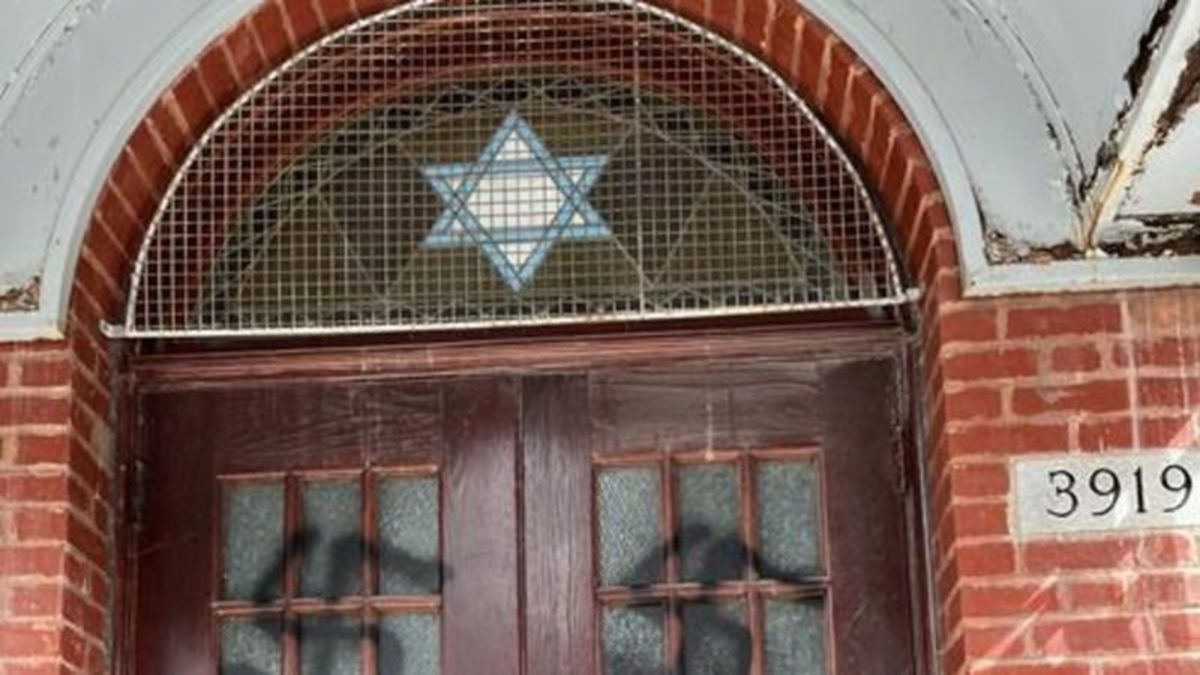Montreal mayor denounces vandalism of synagogue defaced with ...