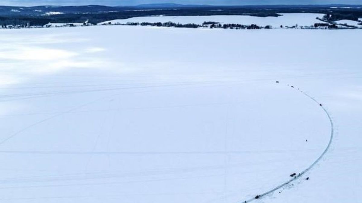 Maine ice disk on frozen lake measures 541 meters across | paNOW