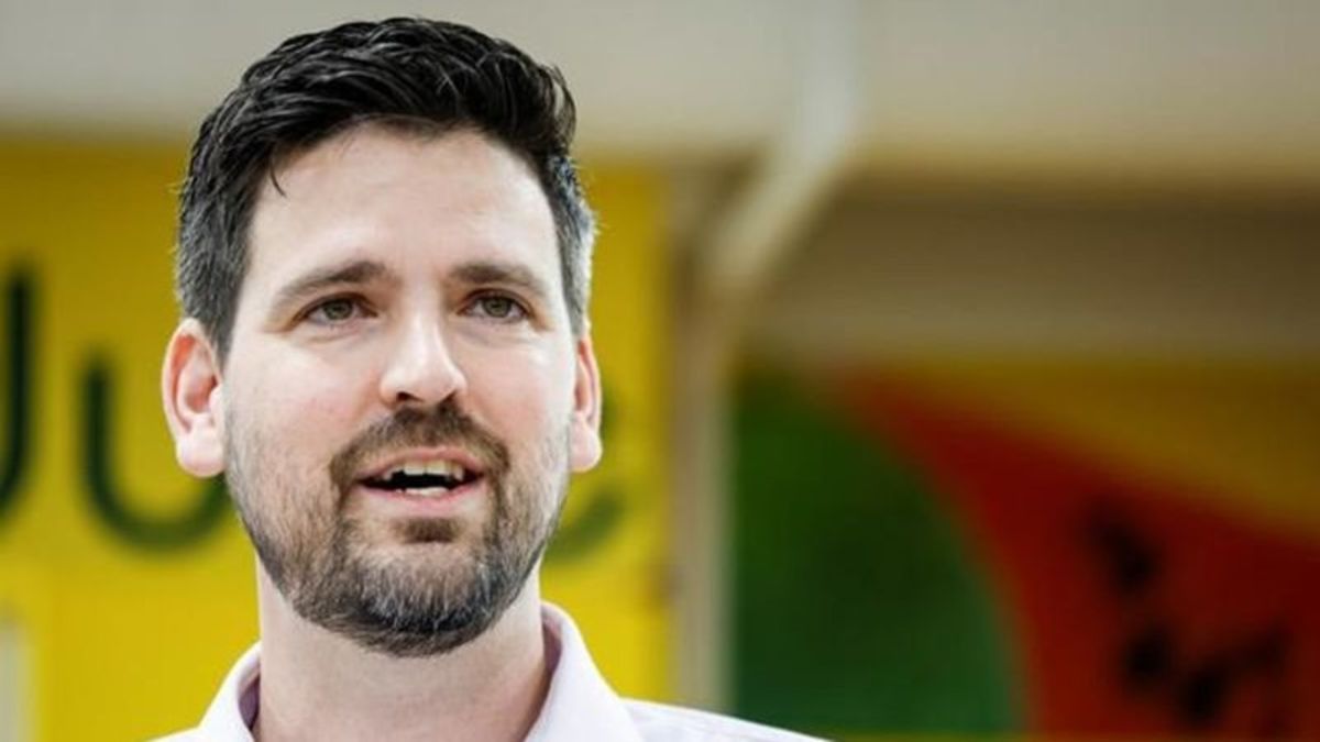 Ottawa may have to adjust future help for Ukrainian refugees ...