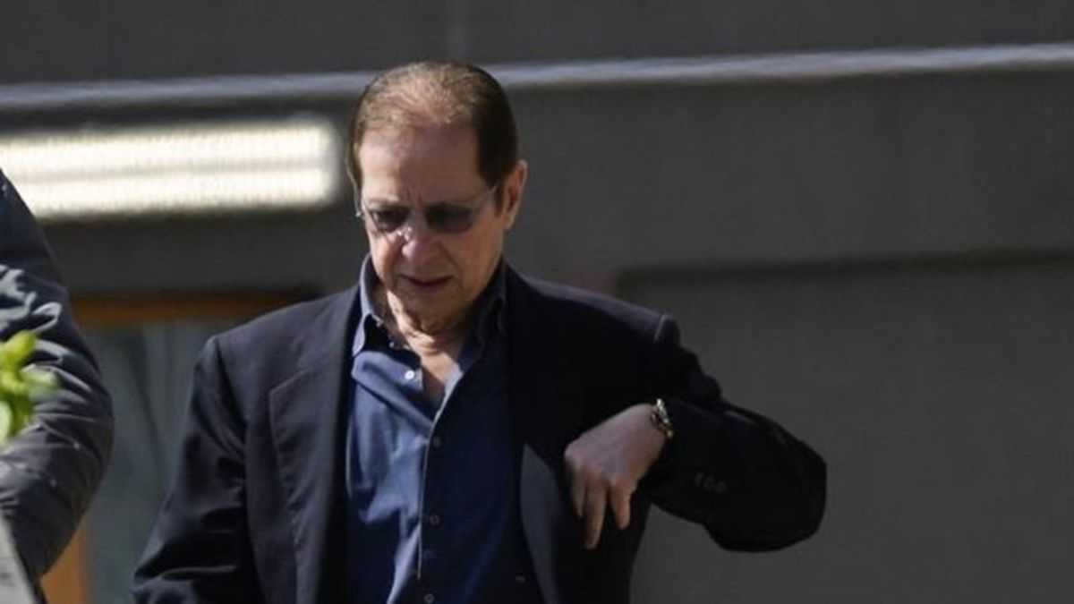 Italy’s Berlusconi diagnosed with leukemia, doctors say | larongeNOW Italy’s Berlusconi diagnosed with leukemia, doctors say | larongeNOW