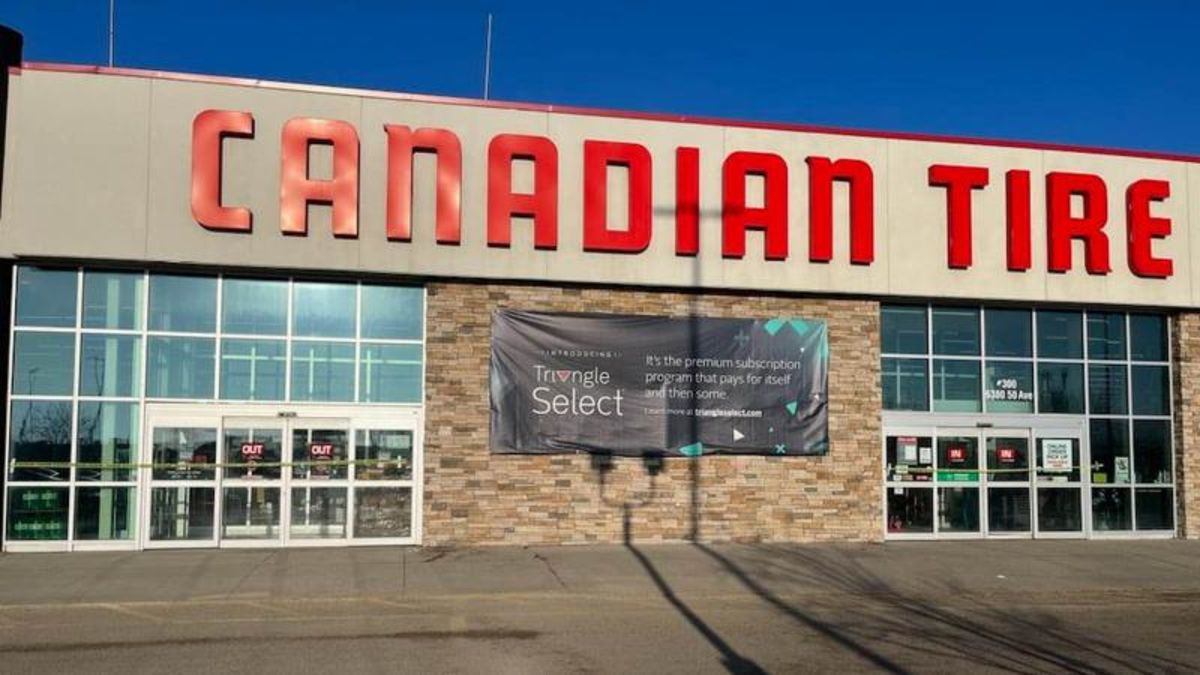RDES investigating evening fire at north-end Canadian Tire | rdnewsnow.com