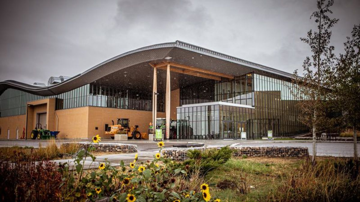 Lethbridge College receives grant to bring newcomers into trades ...