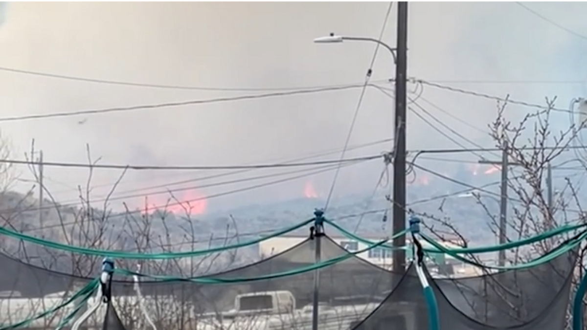 Wildfire near Pavilion being held; travel advisory in effect due to ...