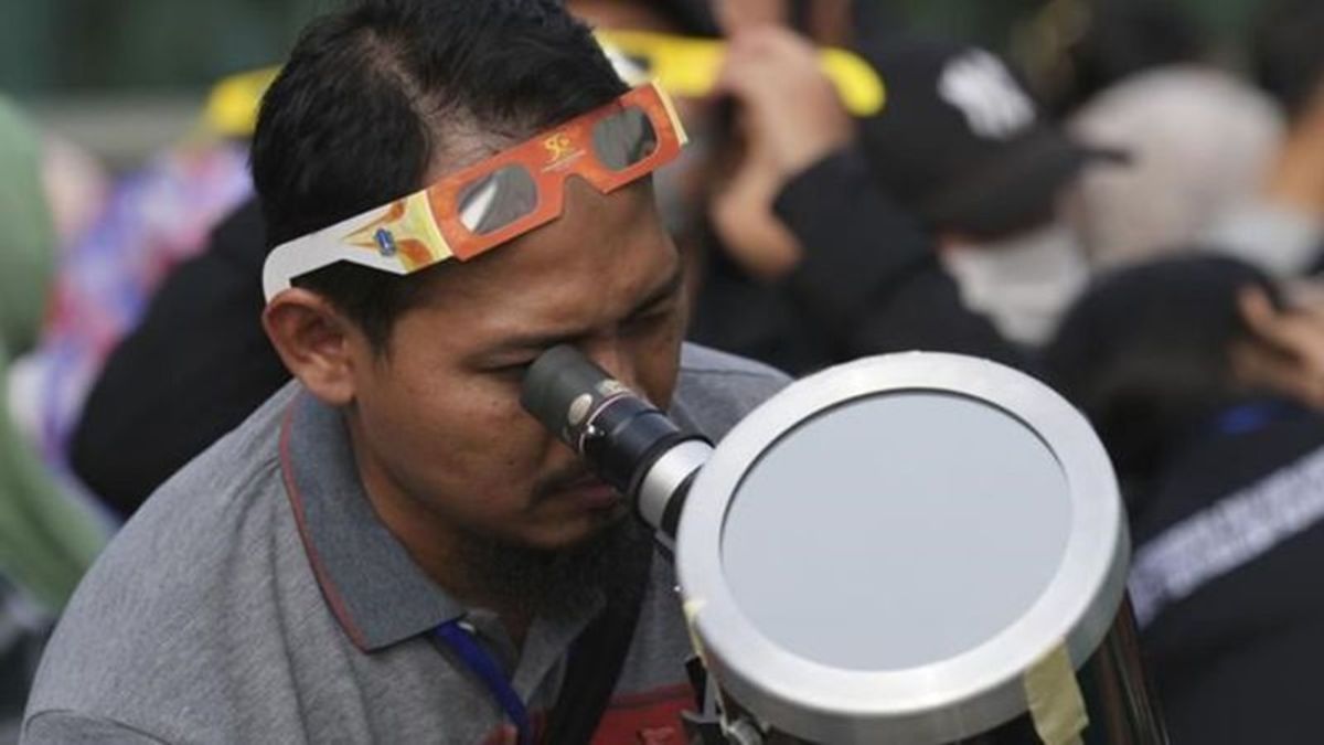 ‘Awesome’ solar eclipse wows viewers in Australia, Indonesia ...