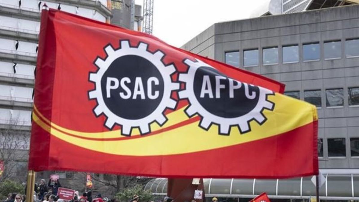 In The News for April 24 : Federal public-service worker strike enters ...