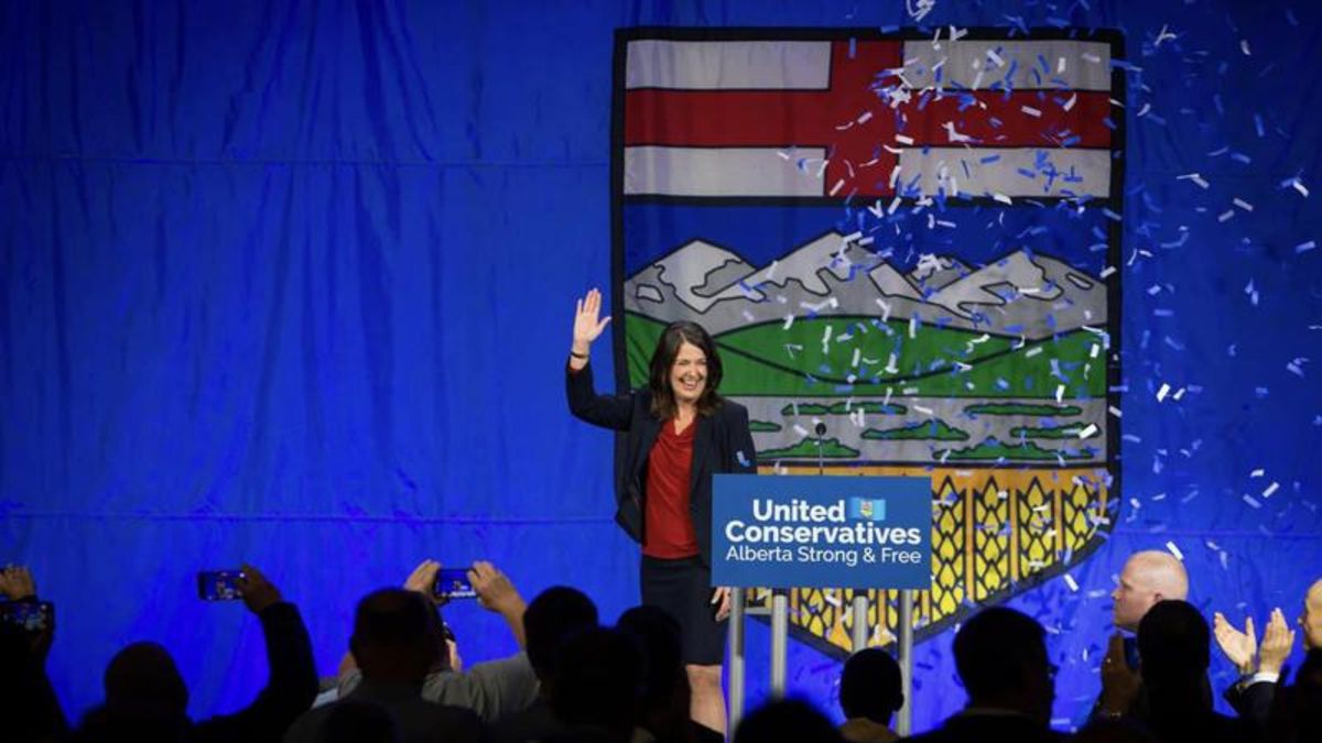 Danielle Smith promises to not raise taxes if re-elected | Lethbridge ...