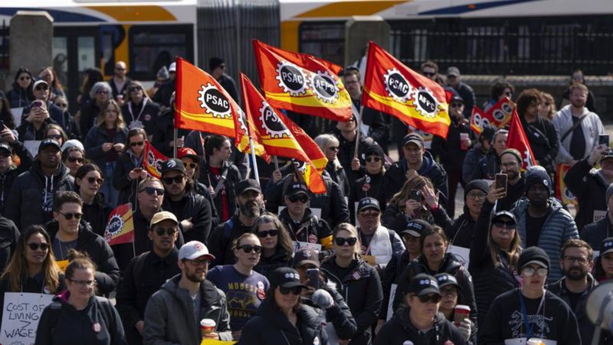 Union says government not budging on bargaining position or public ...