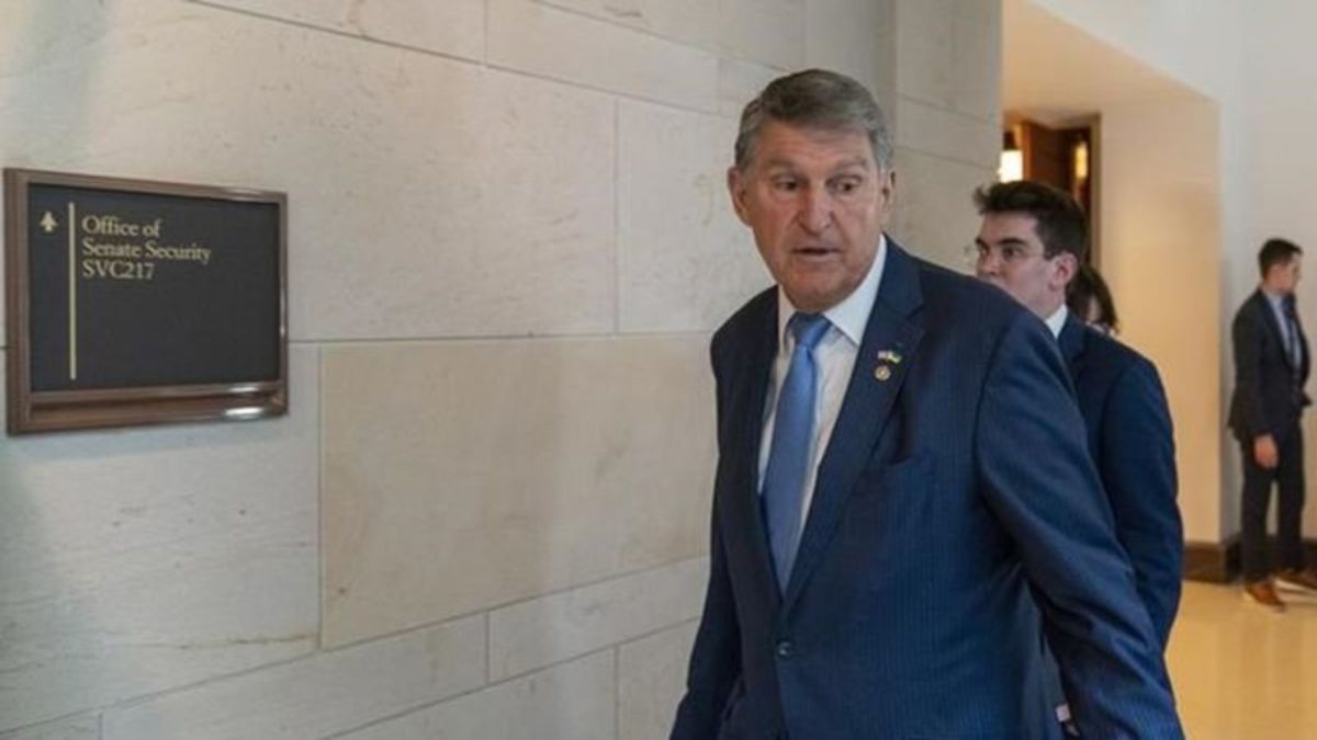 West Virginia Gov. Justice running for Manchin’s Senate seat | paNOW