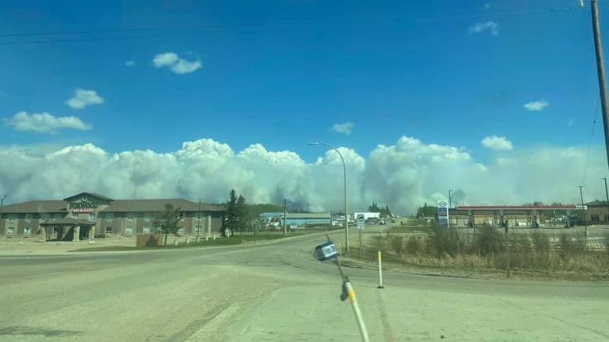 Premier Smith updates Albertans on wildfire situation | rdnewsnow.com