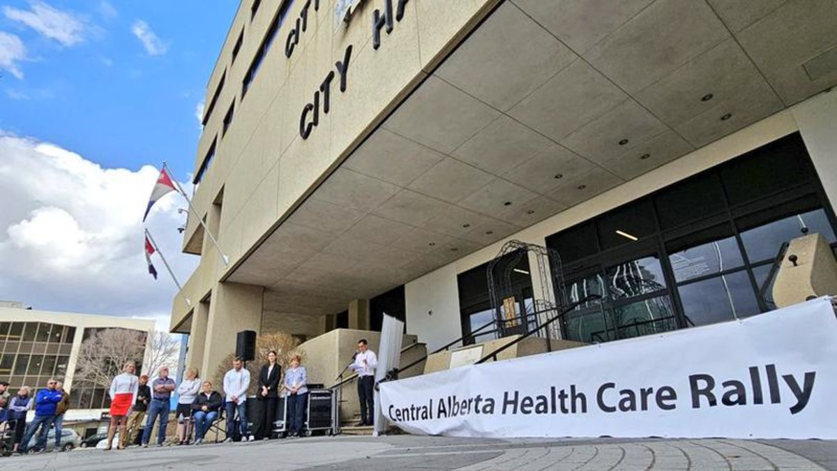 Health care rally held to reiterate demand for transition plan and task ...