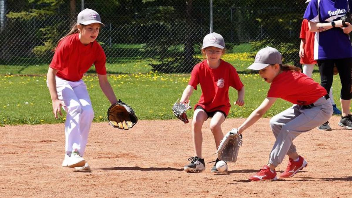 Alberta girls baseball league games to start late May | CHAT News Today