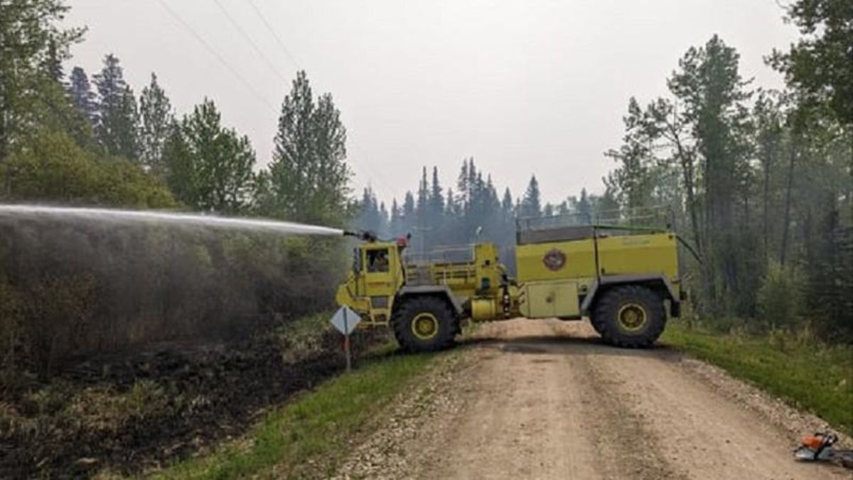Provincial officials provide update on Alberta’s wildfire situation ...