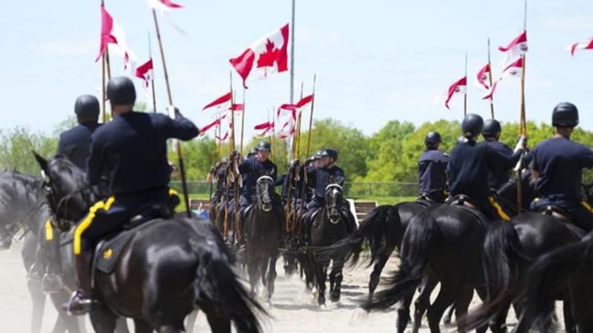 ‘Looking for Canada’: RCMP’s Musical Ride steeped in tradition as force ...